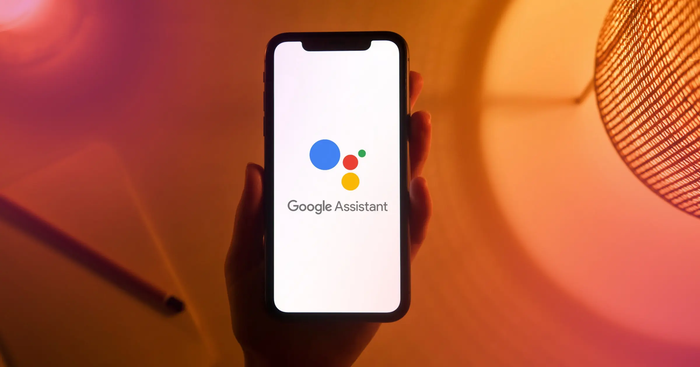 How to Change Google Assistant Voice on Any Device: Fast & Easy